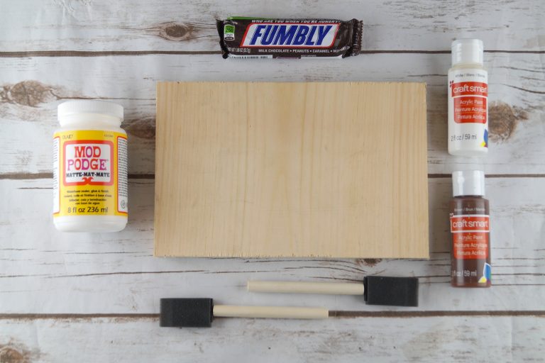 DIY Football Themed Sign